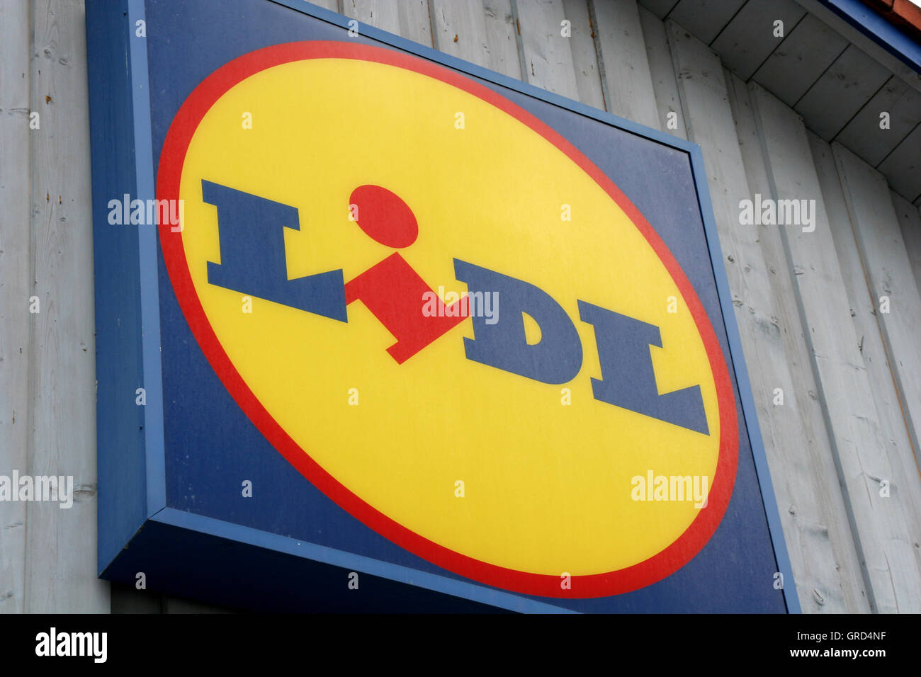 Logo Discounter Lidl Stock Photo - Alamy