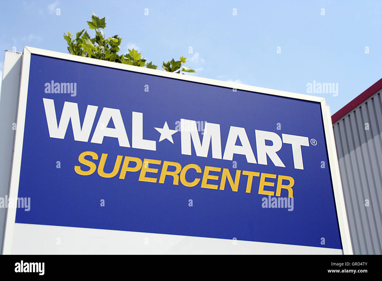 Wal logo hi-res stock photography and images - Alamy