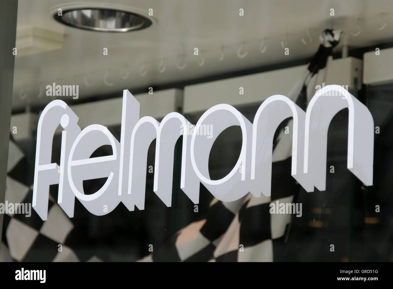 Fielmann Logo