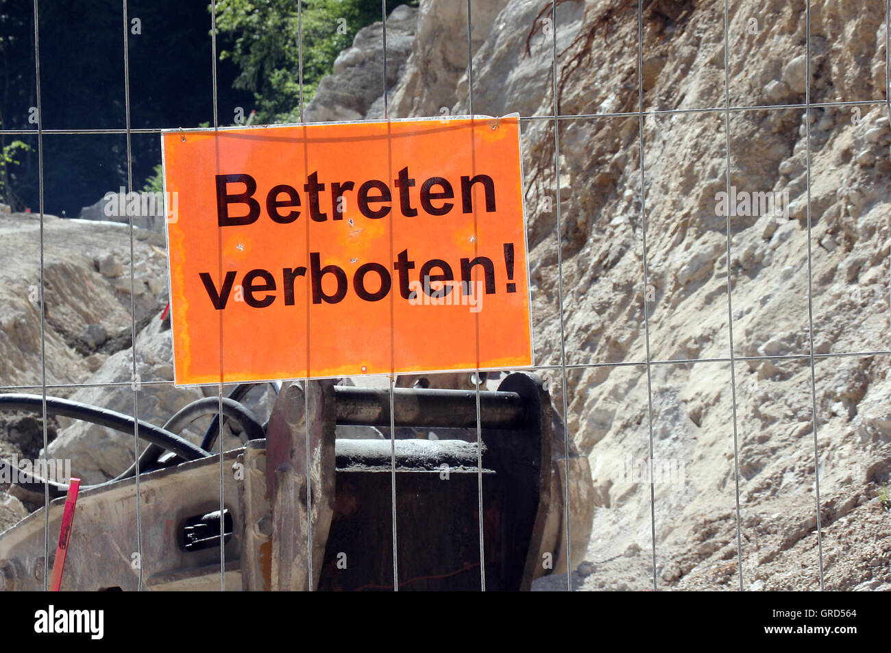 Off limits sign hi-res stock photography and images - Alamy