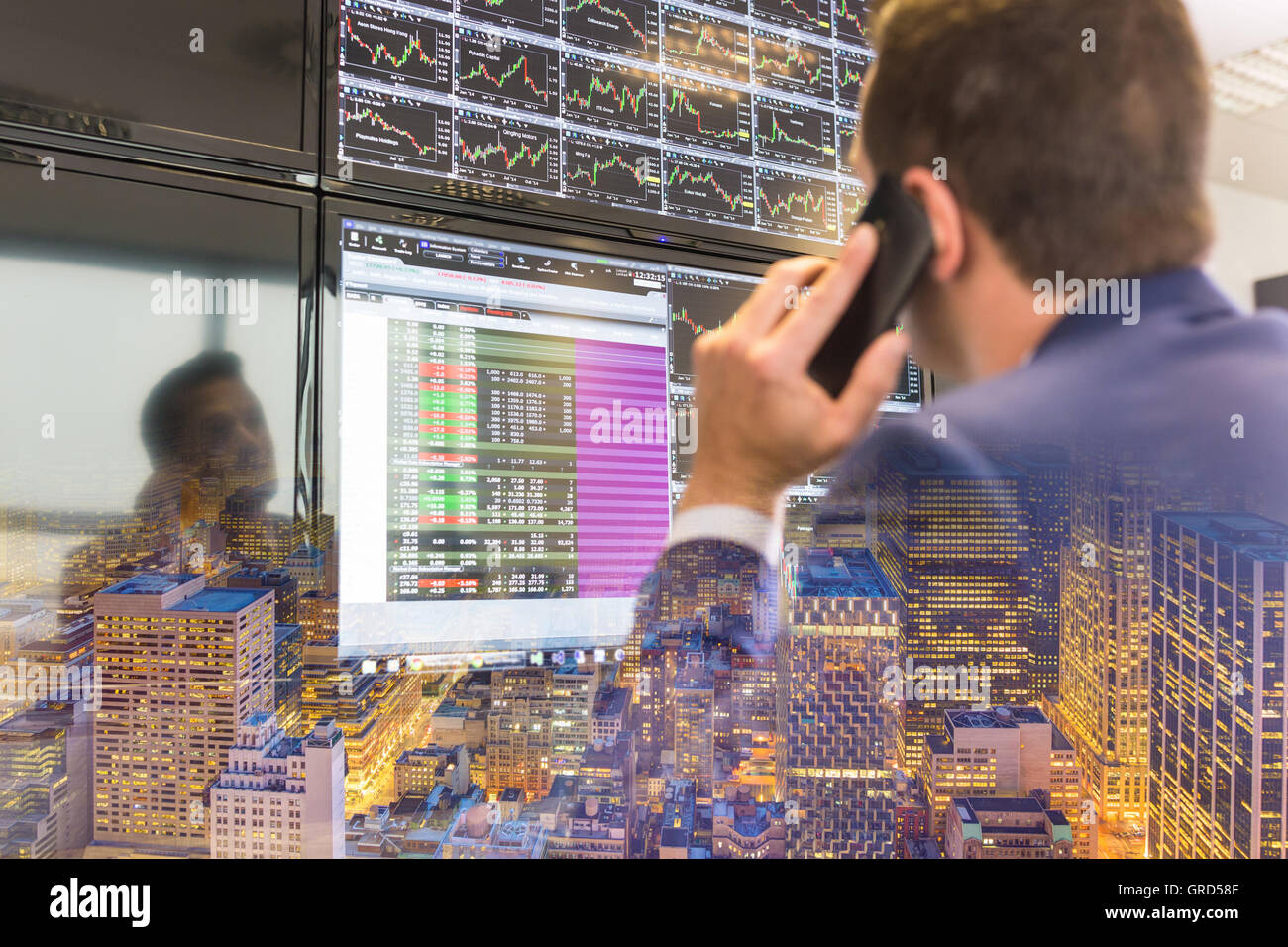 Trader stock market screen hi-res stock photography and images - Alamy