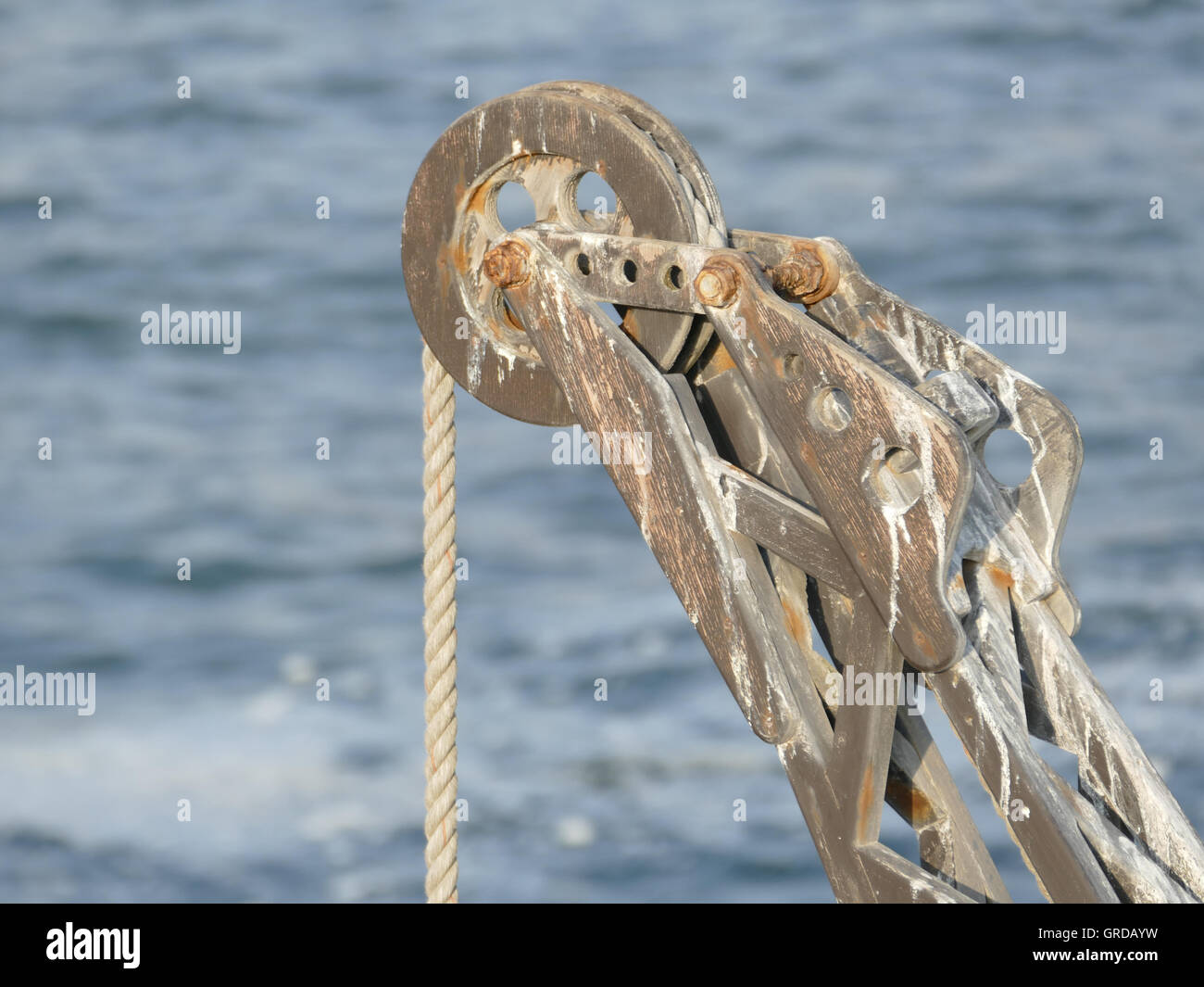 Liftig Block On A Boat Stock Photo - Alamy