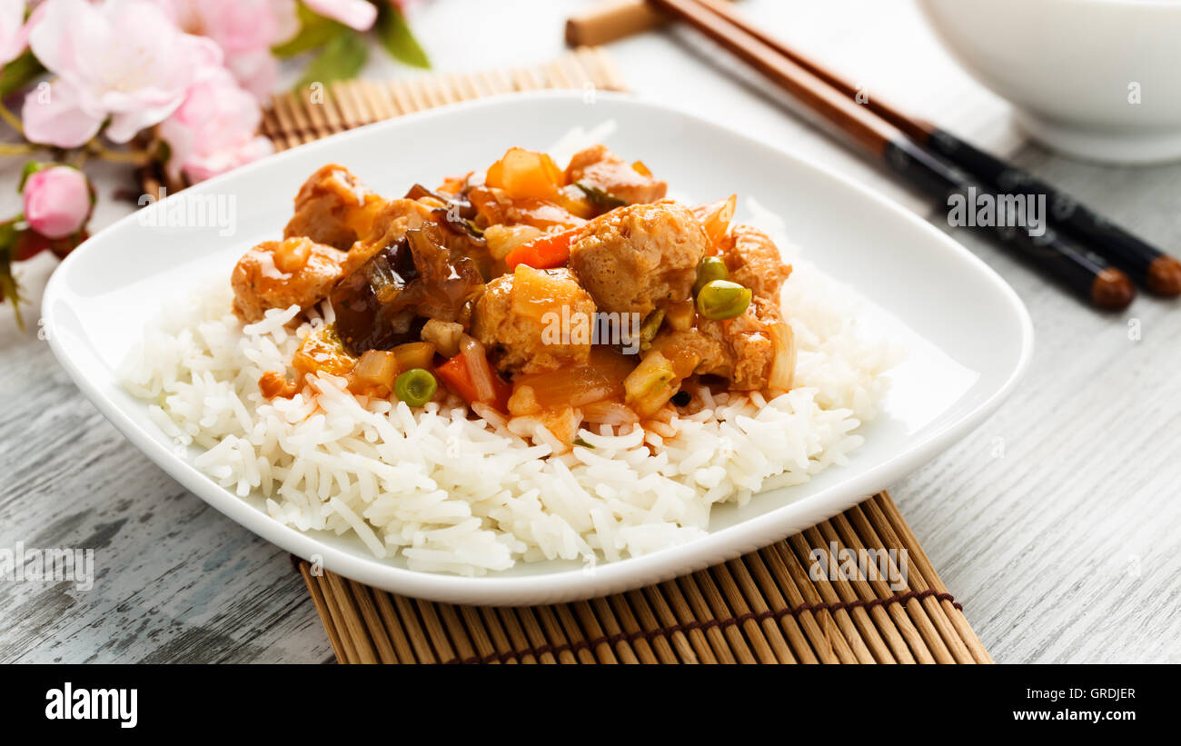 Black rice with garlic sauce hi-res stock photography and images - Alamy