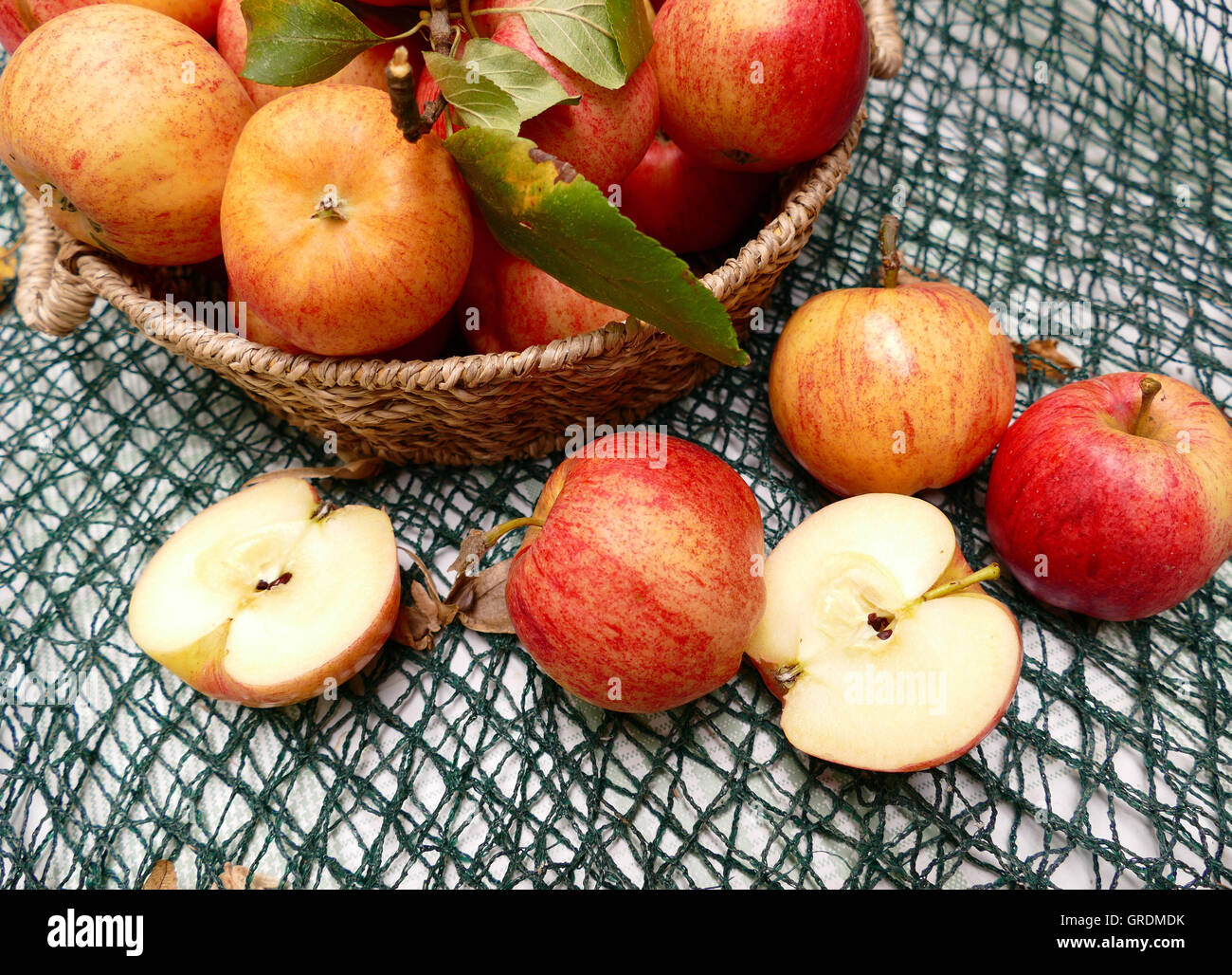 Apples, Fruit Basket Stock Photo - Alamy