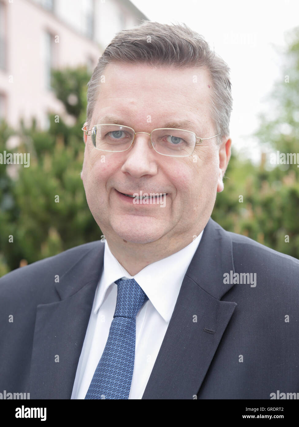 Dfb President Reinhard Grindel Stock Photo - Alamy