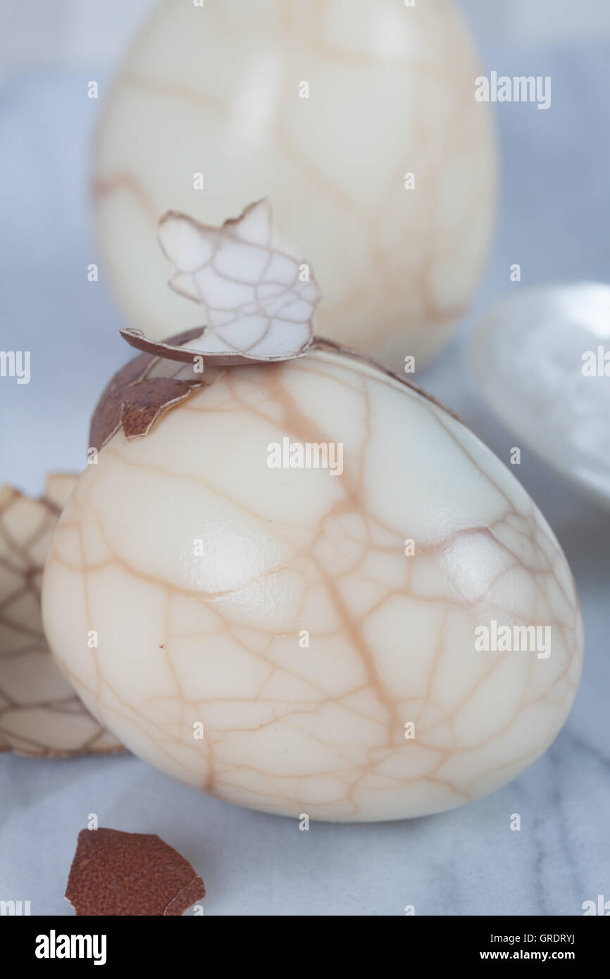 Boiled Eggs With A Marble Pattern On The Surface On An Marple Plate ...