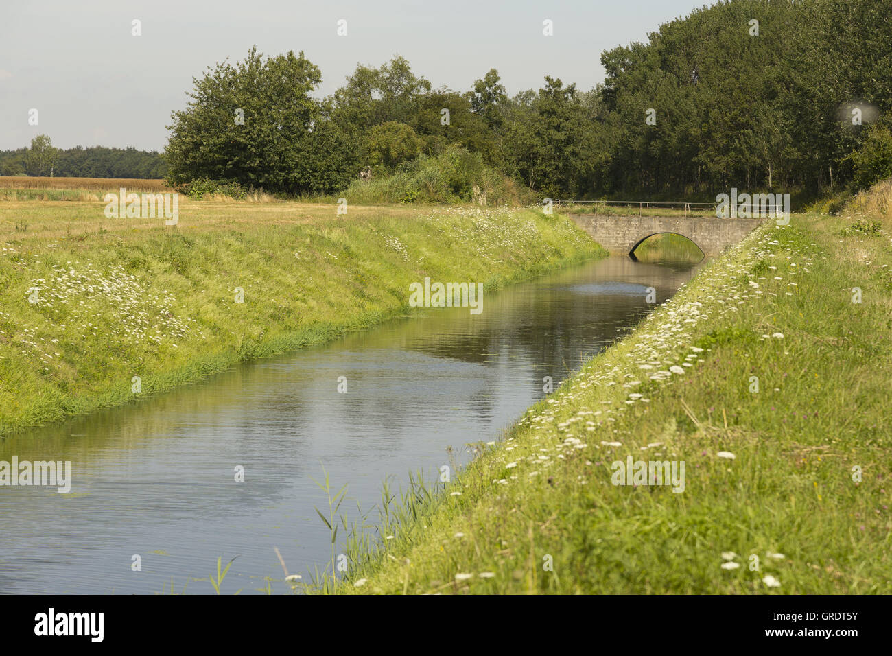 Drainage ditch slope hi-res stock photography and images - Alamy
