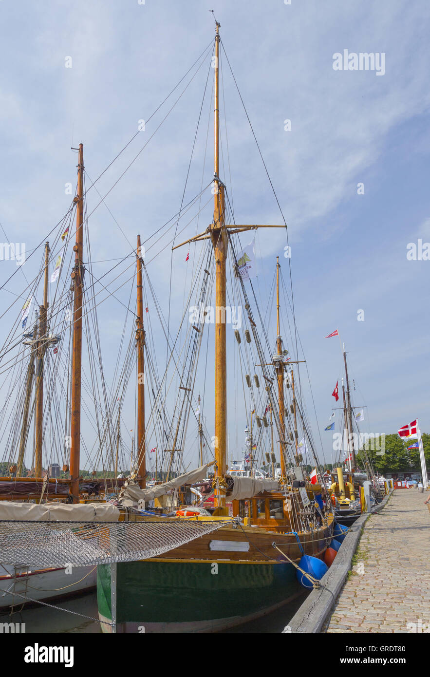 National historic ships hi-res stock photography and images - Alamy