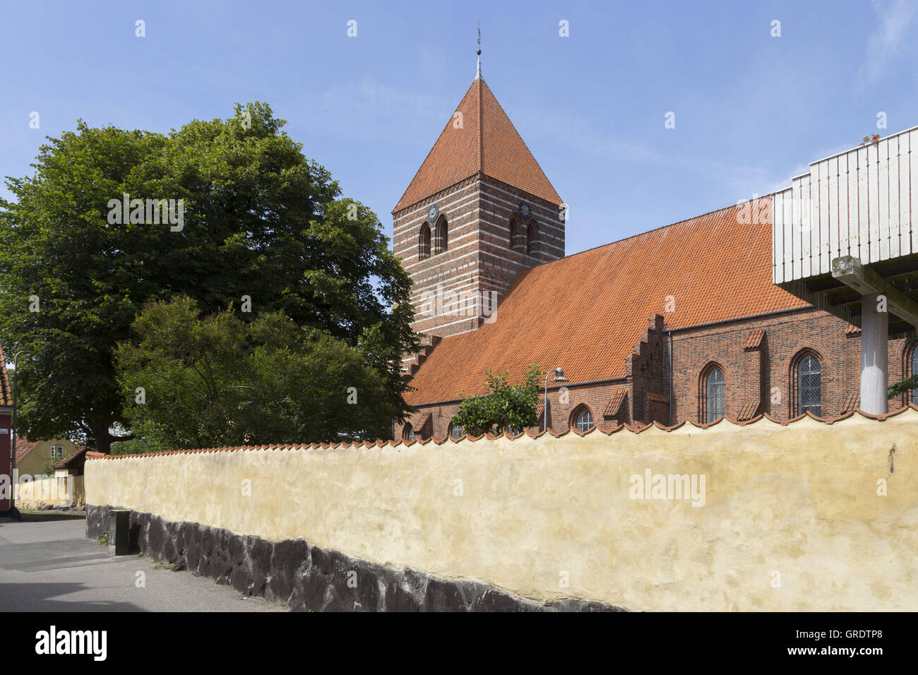 Church Of Stege Behind The Perimeter Wall Stock Photo - Alamy
