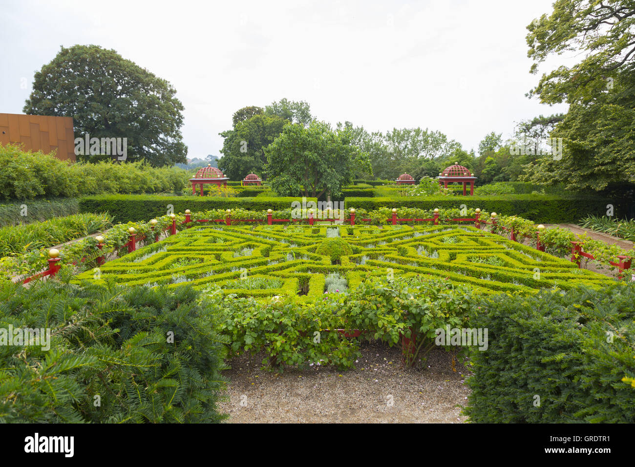 Park With Maze Of Hedges And Fence With A Fence Stock Photo - Alamy