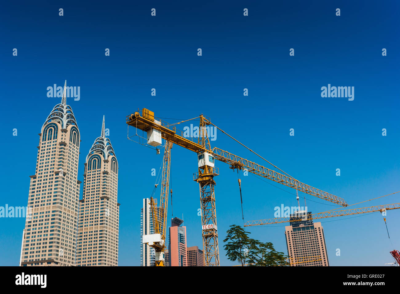 High rise buildings and streets in Dubai, UAE Stock Photo - Alamy