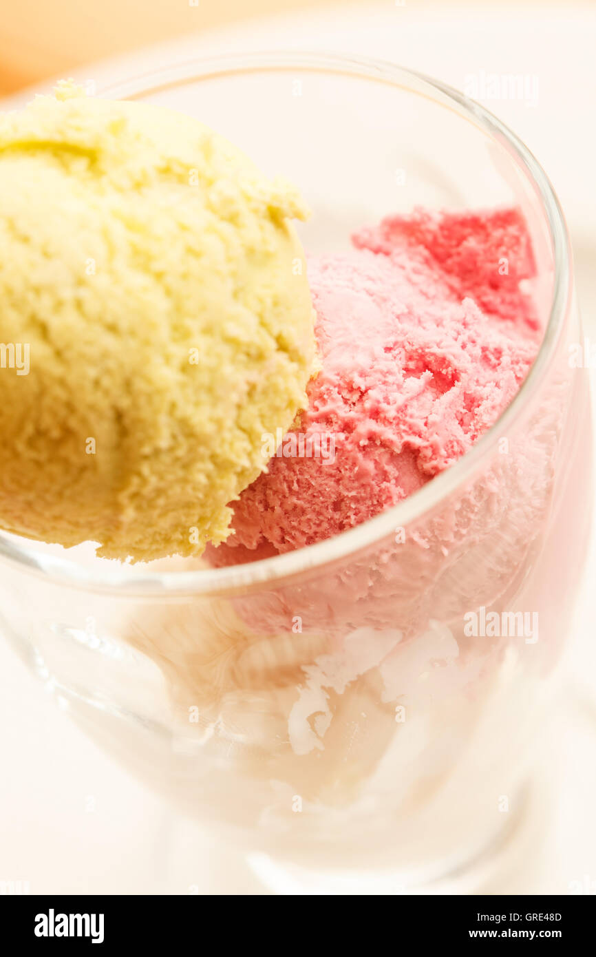 Creme glacee hi-res stock photography and images - Alamy