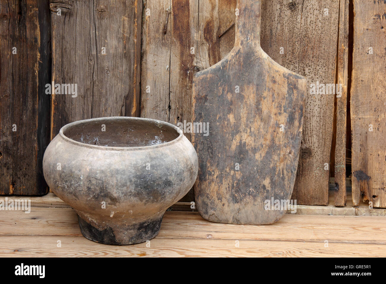 pot and shovel Stock Photo - Alamy