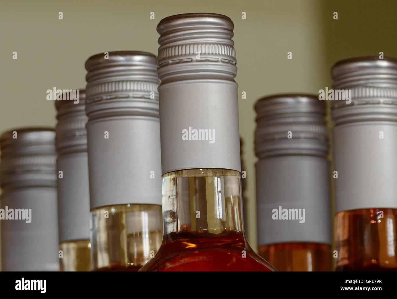 Bottle necks wine hi-res stock photography and images - Alamy