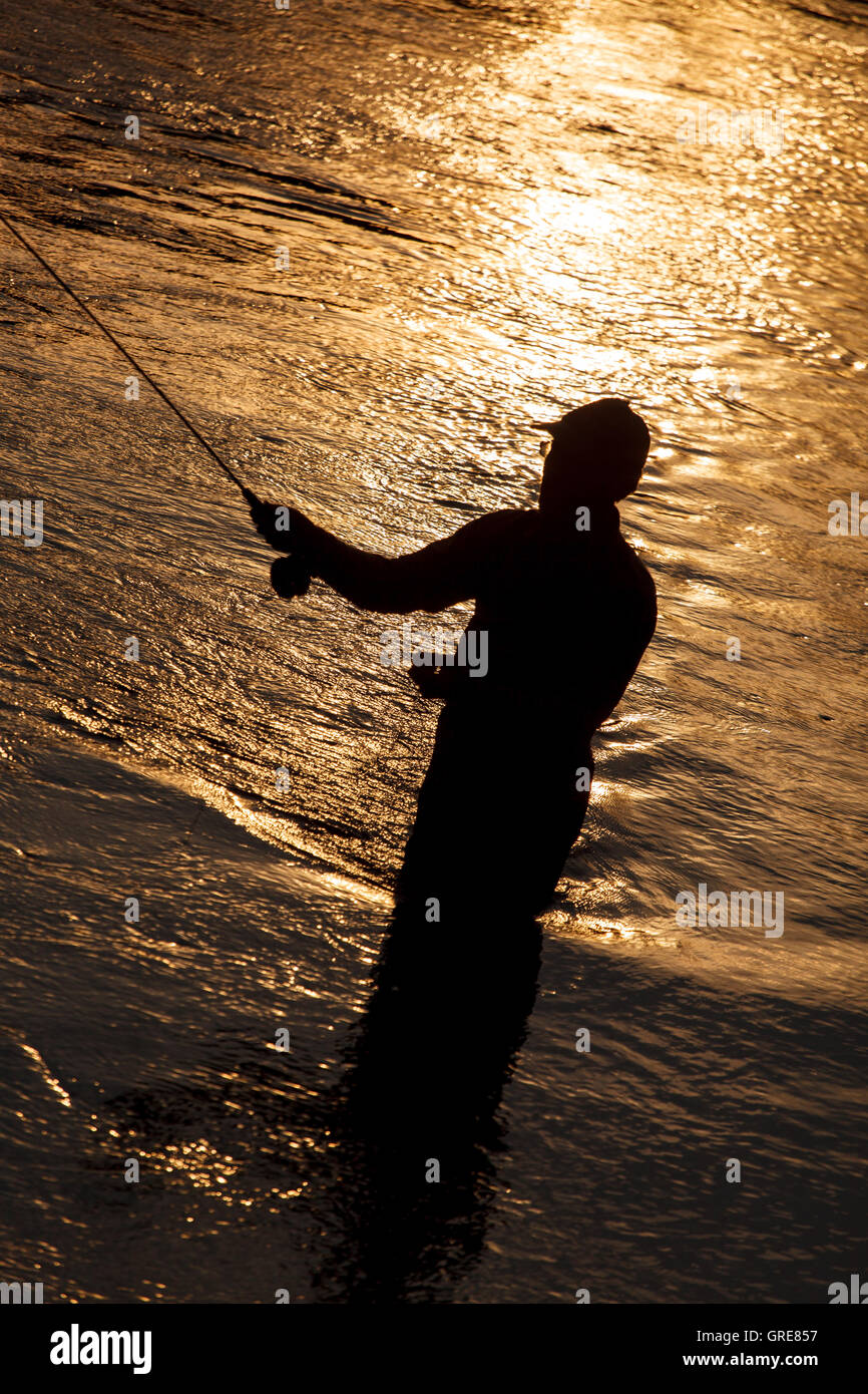 Fisherman fighting hi-res stock photography and images - Alamy