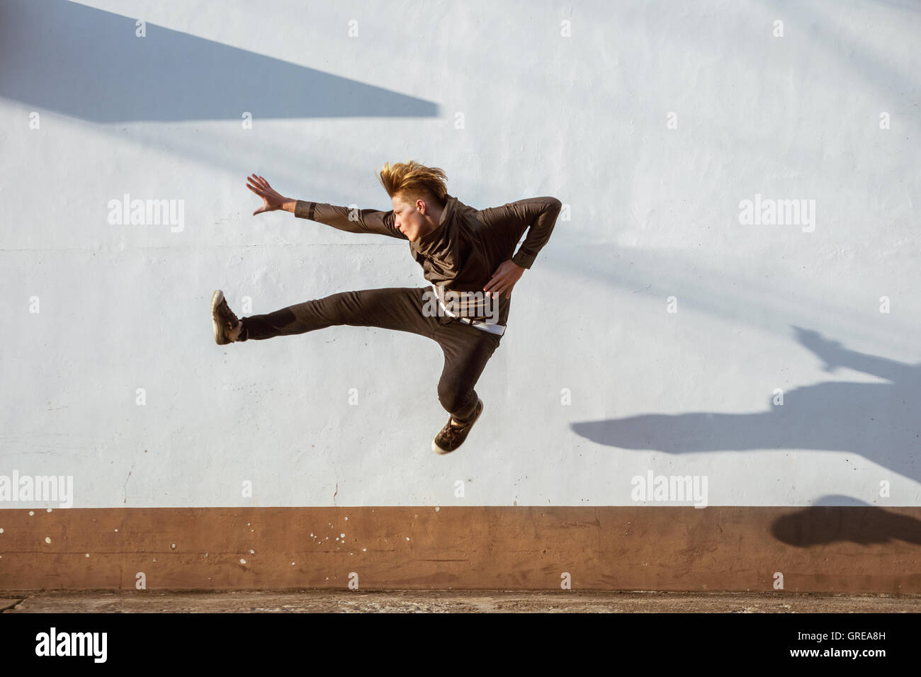 Color wall jump hi-res stock photography and images - Alamy