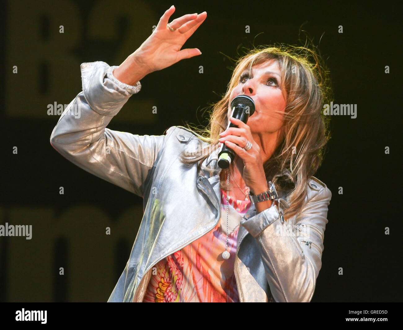 Ireen sheer hi-res stock photography and images - Alamy