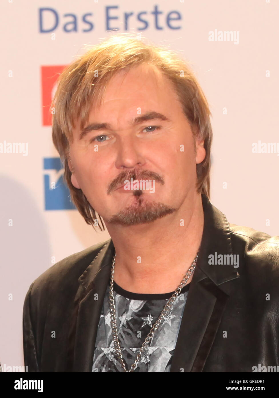 Singer Nik P Stock Photo - Alamy