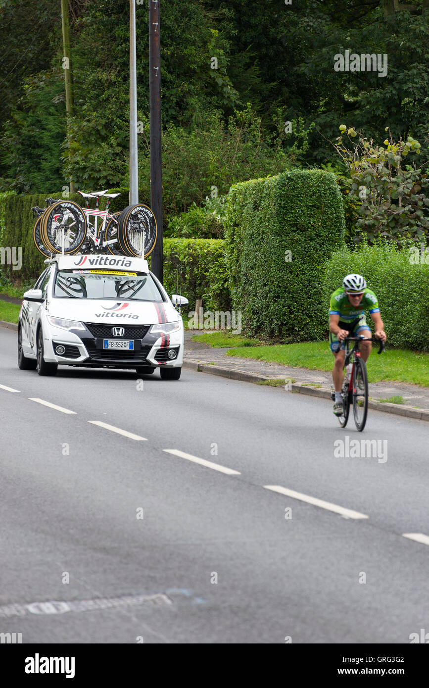 Cycle race support car hi-res stock photography and images - Alamy