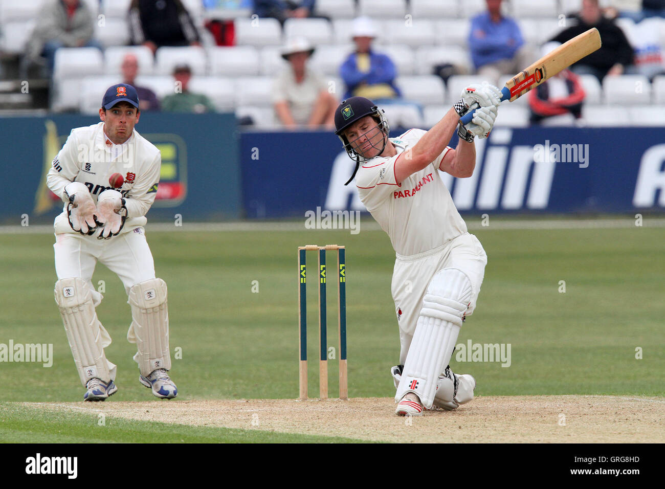 Sport cricket action mike powell hi-res stock photography and images ...