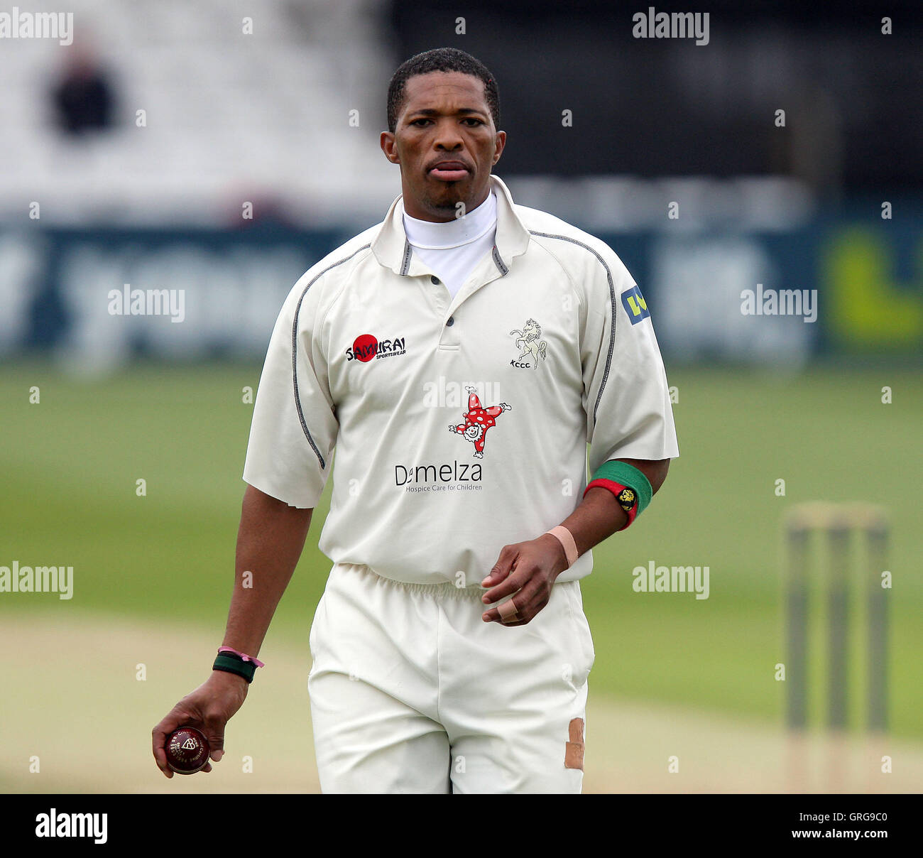 Ntini cricket kent hi-res stock photography and images - Alamy