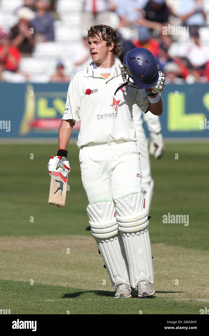 Sam Northeast of Kent celebrates a century - Essex CCC vs Kent CCC - LV ...