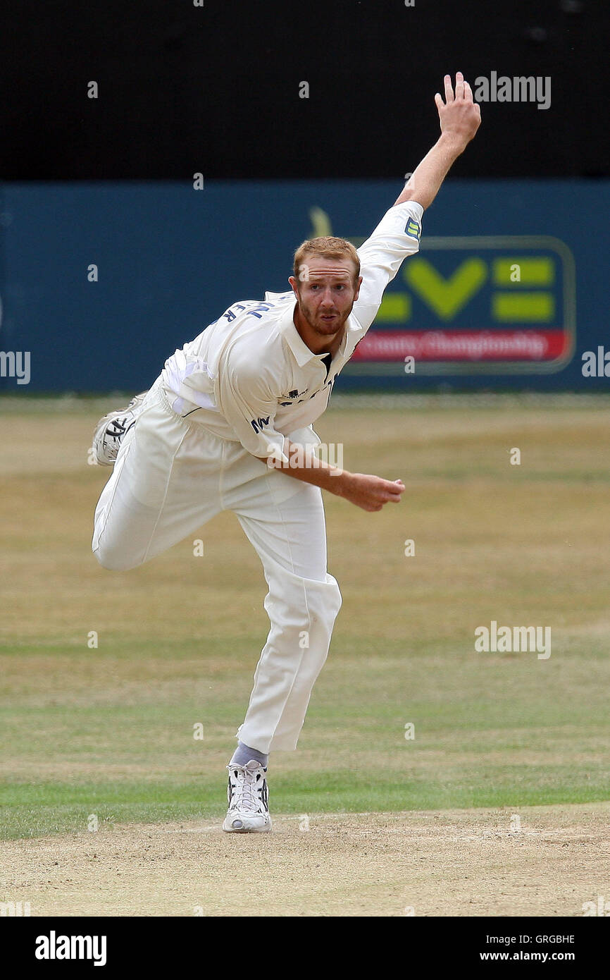 Andrew Carter bowls on County Championship debut for Essex - Essex CCC ...