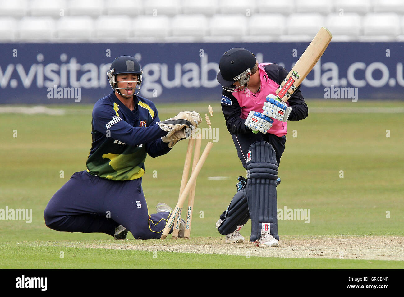 Ben Foakes of Essex attempts the stumping of Adam London - Essex CCC ...
