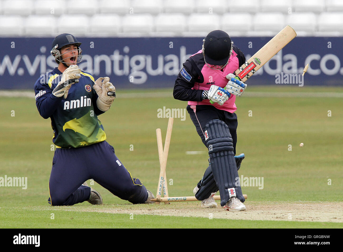 Ben Foakes of Essex attempts the stumping of Adam London - Essex CCC ...