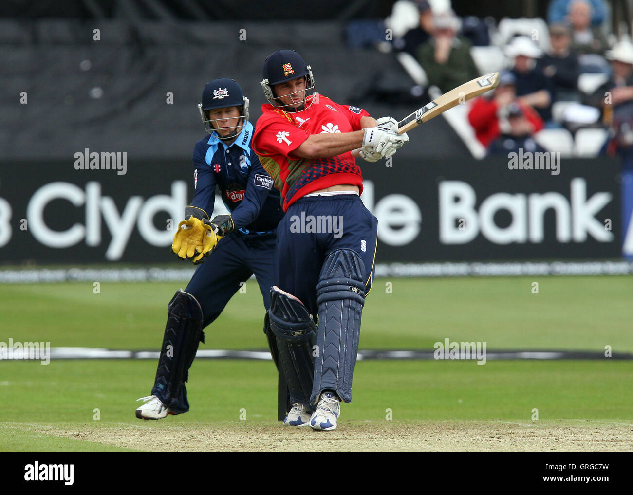 Ryan ten Doeschate in batting action for Essex as Jonathan Batty looks ...