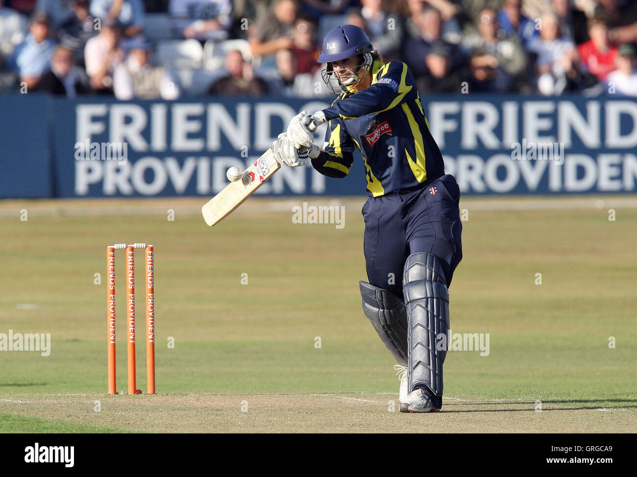 Alex gidman of gloucestershire county cricket club hi-res stock ...