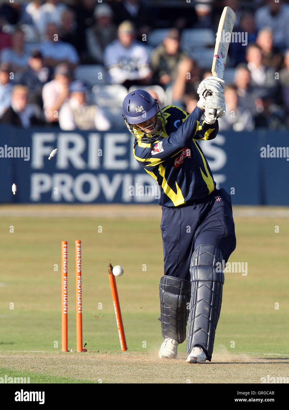 Alex gidman of gloucestershire county cricket club hi-res stock ...