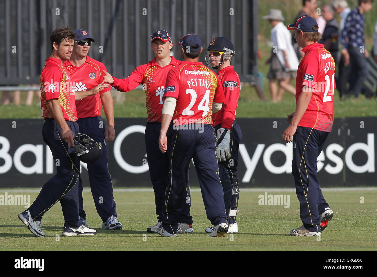 Tom Craddock of Essex takes a catch to dismiss Murali Kartik and ...