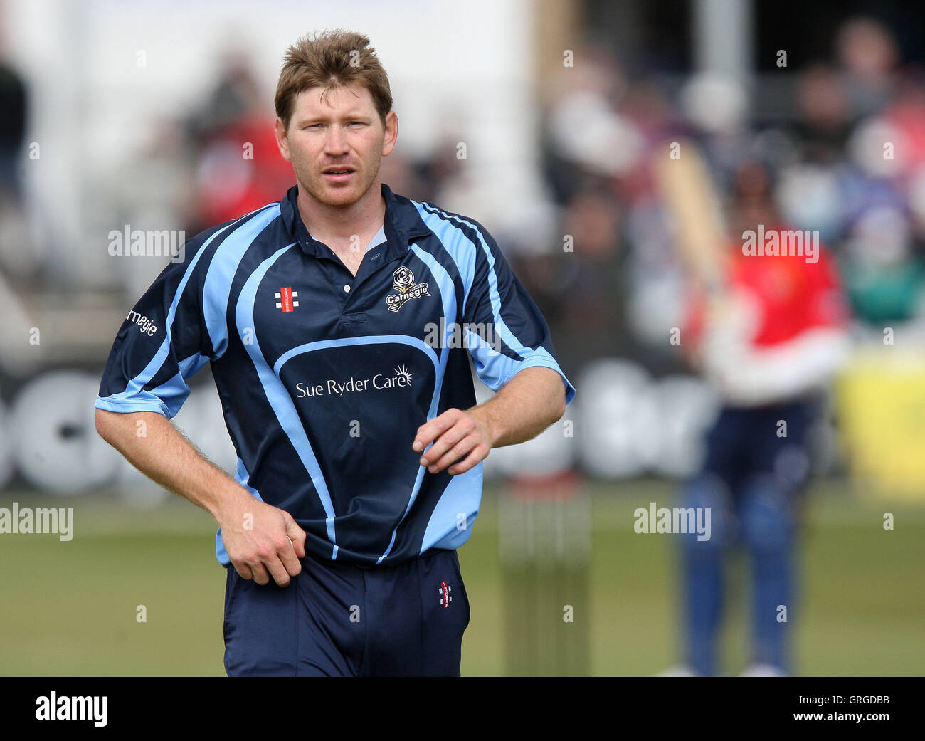 Richard Pyrah prepares to bowl for Yorkshire - Essex Eagles vs ...