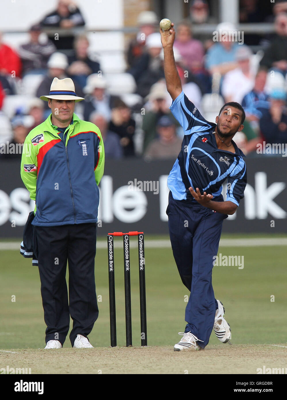 Adil rashid cricket hi-res stock photography and images - Alamy