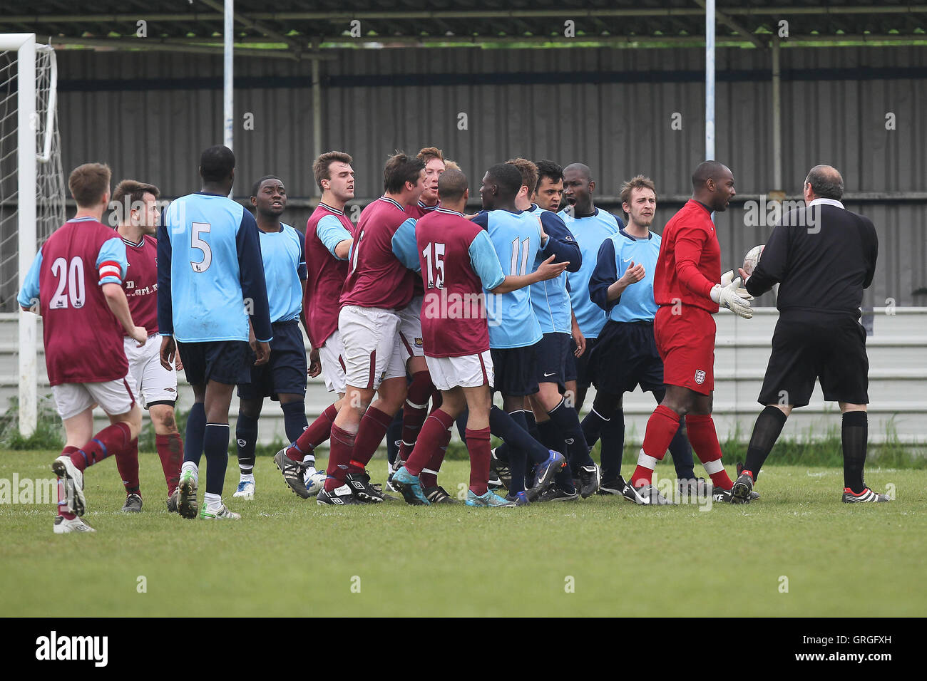 Hatch Lane vs Railway Tavern - East London Sunday League East London ...