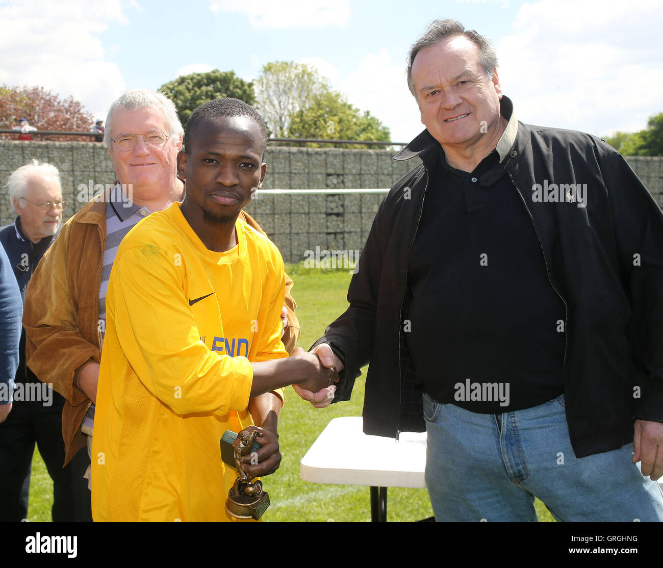 The man of the match award after Mile End (yellow) vs Top Red, Hackney ...