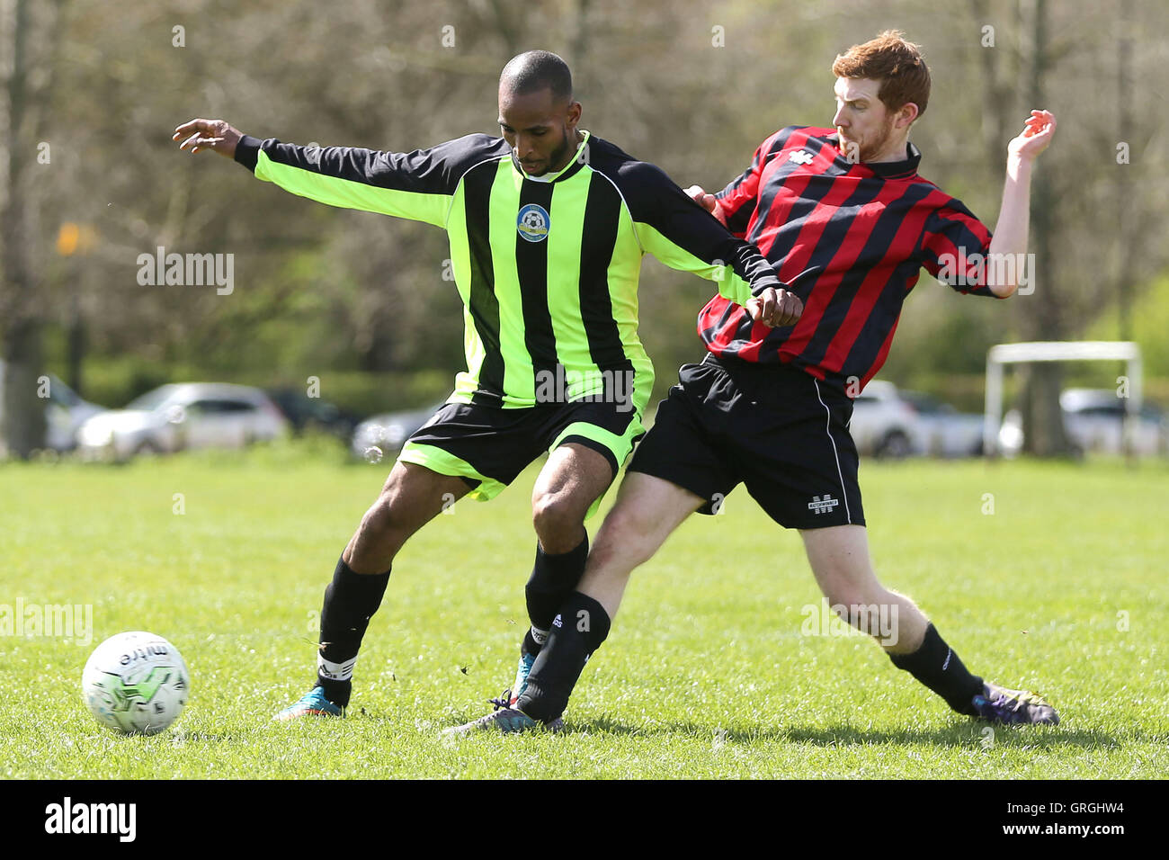 Grassroots football south london hi-res stock photography and images ...