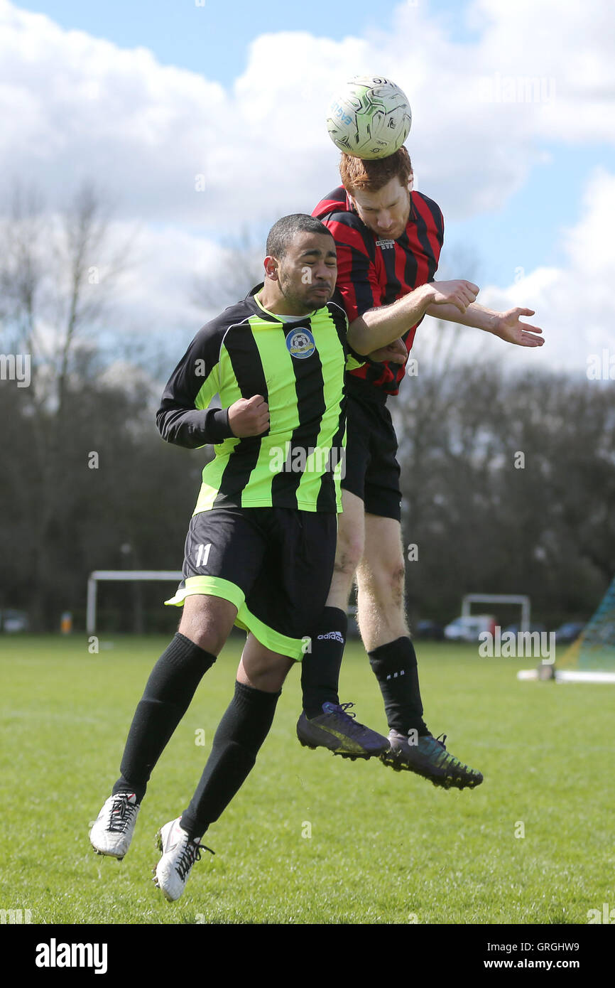 Grassroots football south london hi-res stock photography and images ...
