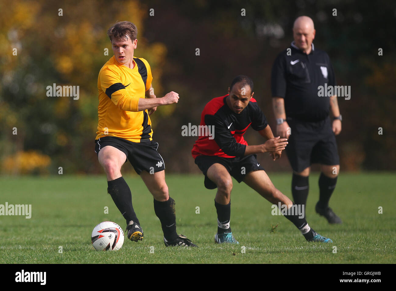 South London Sharks (yellow) vs City Flyers, Hackney & Leyton Sunday ...