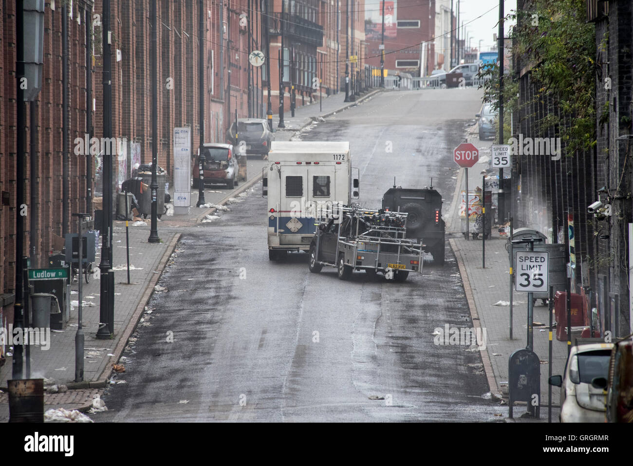 Car crash movie set hi-res stock photography and images - Alamy