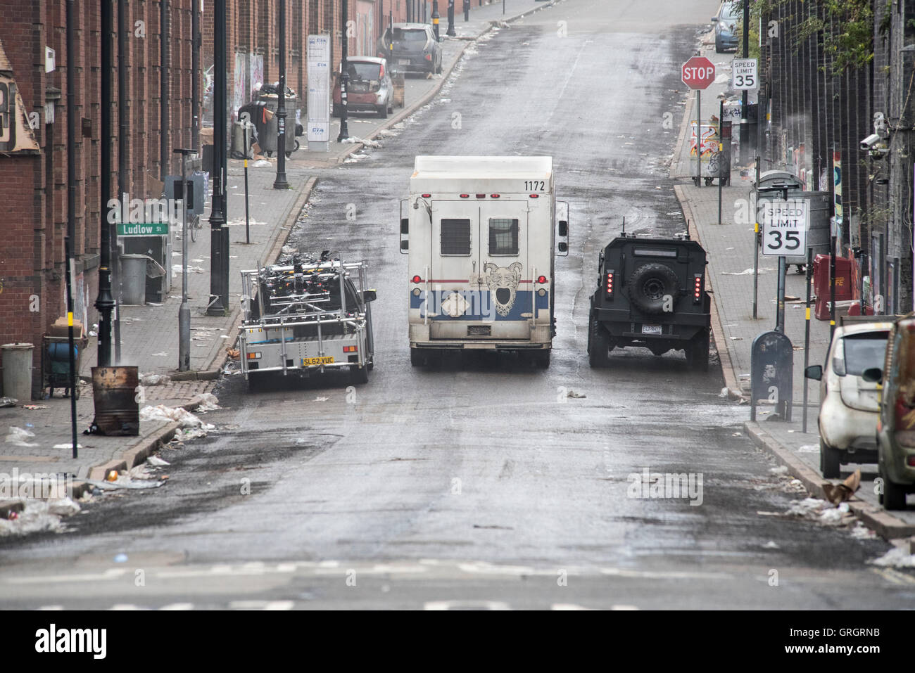 Car crash movie set hi-res stock photography and images - Alamy