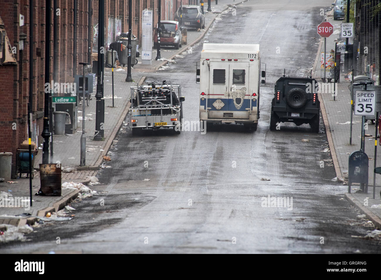 Car crash movie set hi-res stock photography and images - Alamy