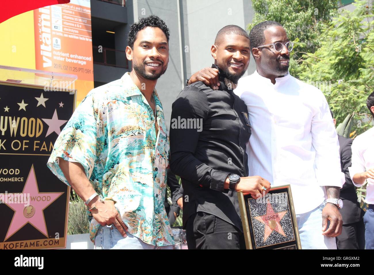 Hollywood, California, USA. 7th Sep, 2016. I15848CHW.USHER Honored With ...
