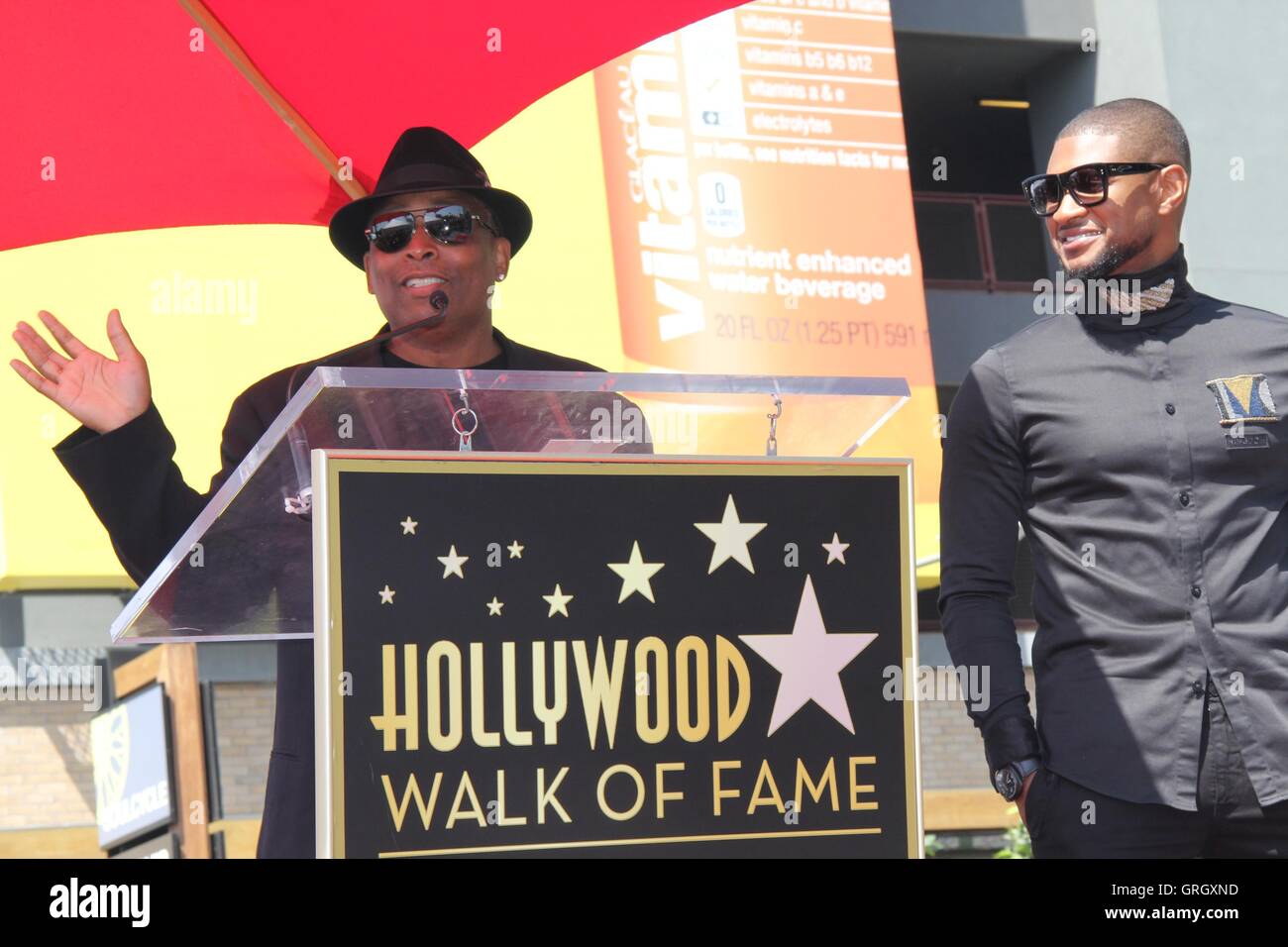 Hollywood, California, USA. 7th Sep, 2016. I15848CHW.USHER Honored With ...