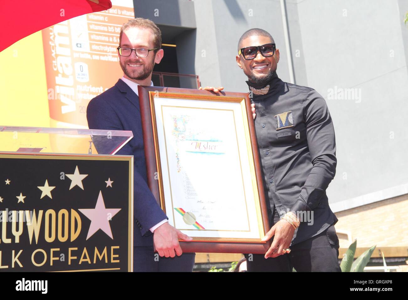 Hollywood, California, USA. 7th Sep, 2016. I15848CHW.USHER Honored With ...