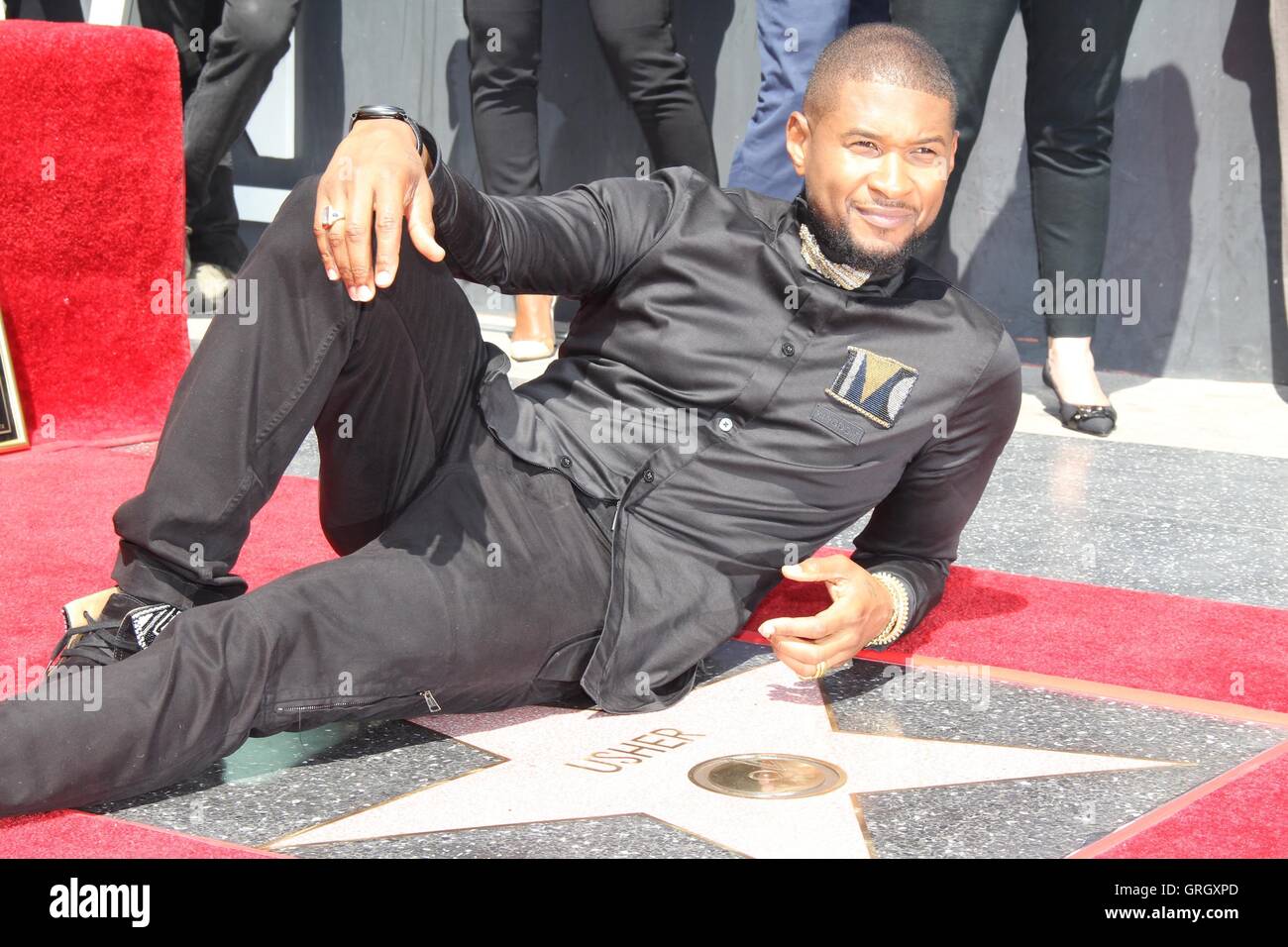 Hollywood, California, USA. 7th Sep, 2016. I15848CHW.USHER Honored With ...