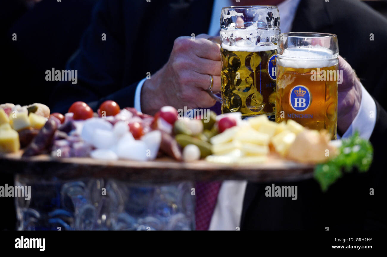 Berlin, Germany. 7th Sep, 2016. People drinking beer during the ...