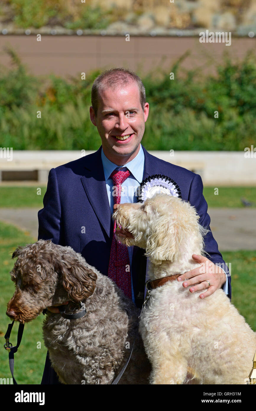Jonathan reynolds mp hi-res stock photography and images - Alamy