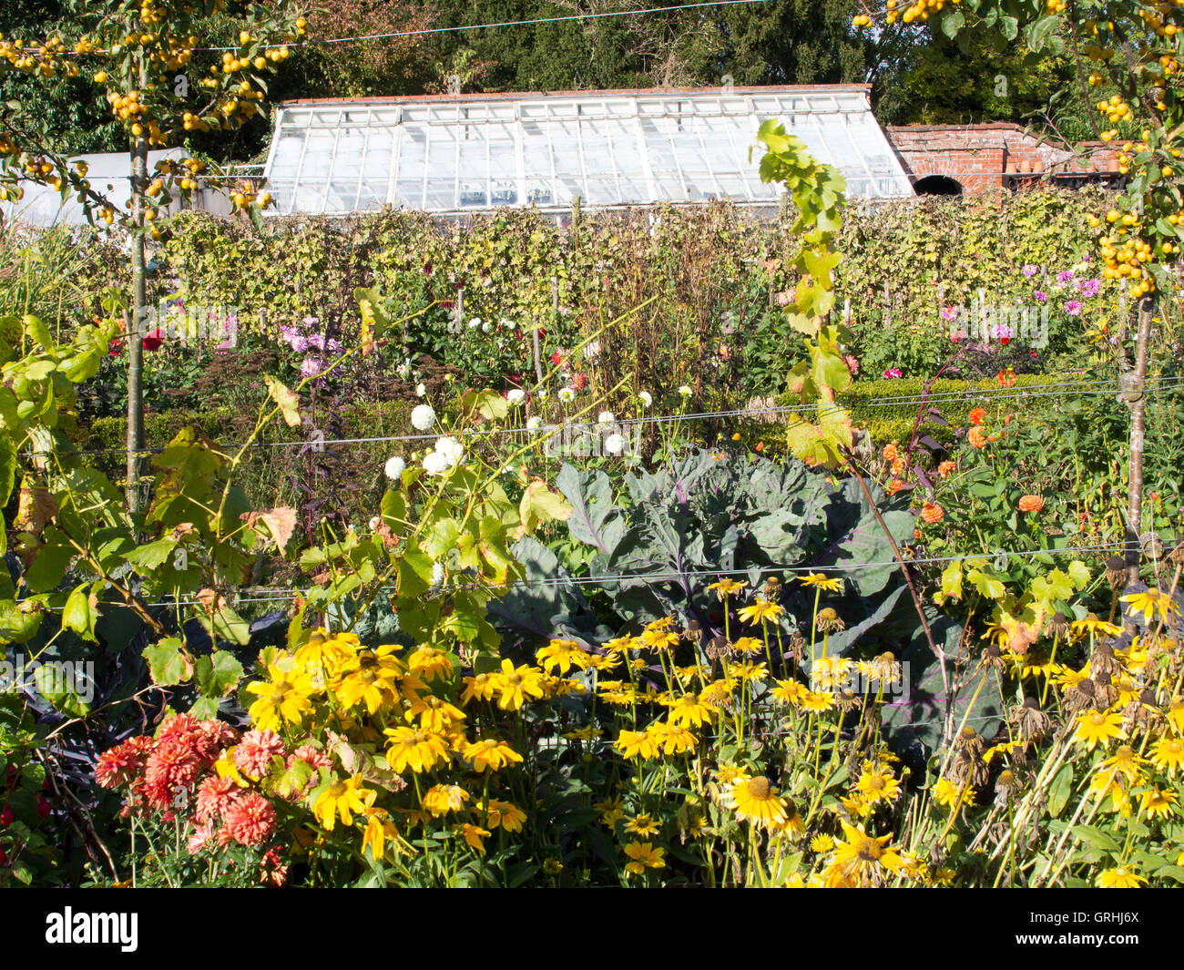 packwood house estate grounds stately home uk gb warwickshire midlands ...